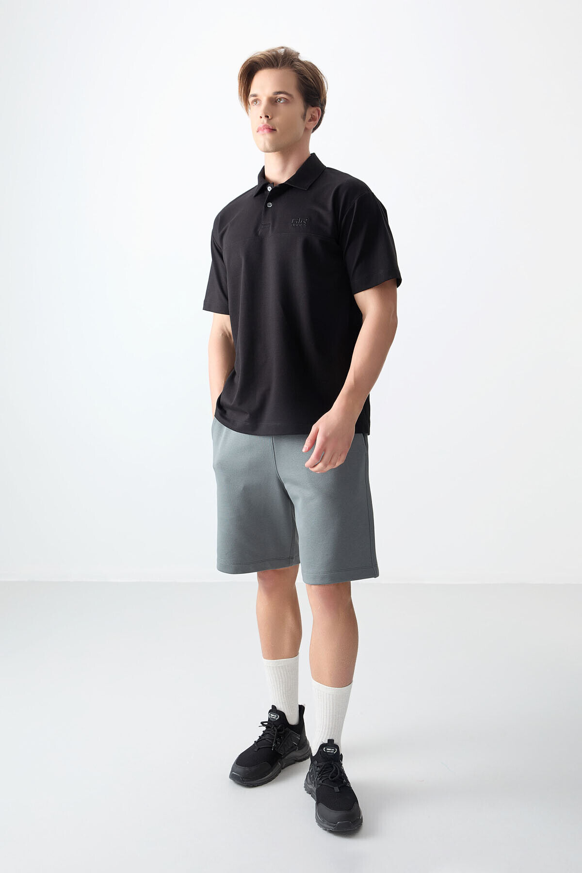 Siyah Pamuklu Kalın Yumuşak Dokulu Polo Yaka Oversize Fit Basic Erkek T ...