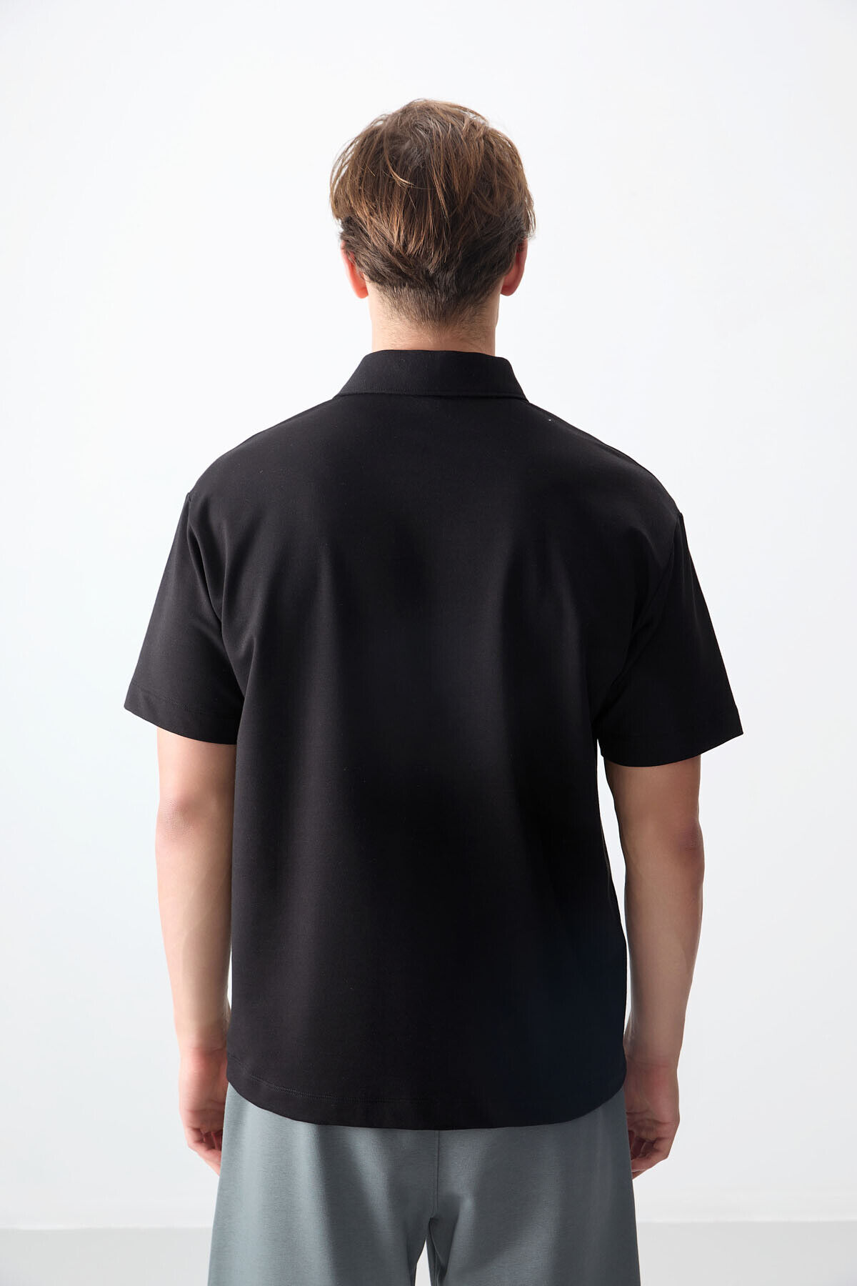 Siyah Pamuklu Kalın Yumuşak Dokulu Polo Yaka Oversize Fit Basic Erkek T ...